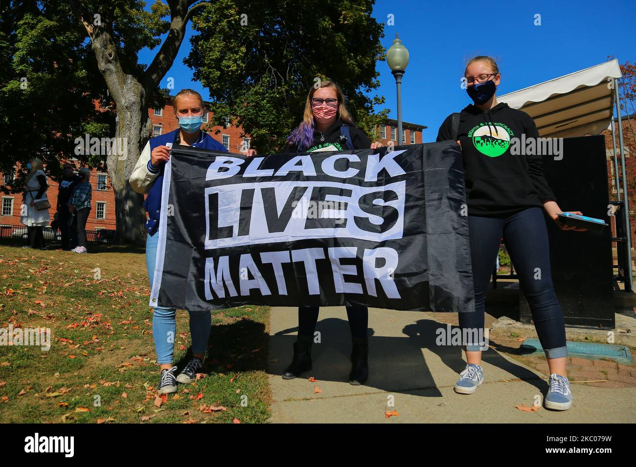 Peace pledge banner hi-res stock photography and images - Alamy