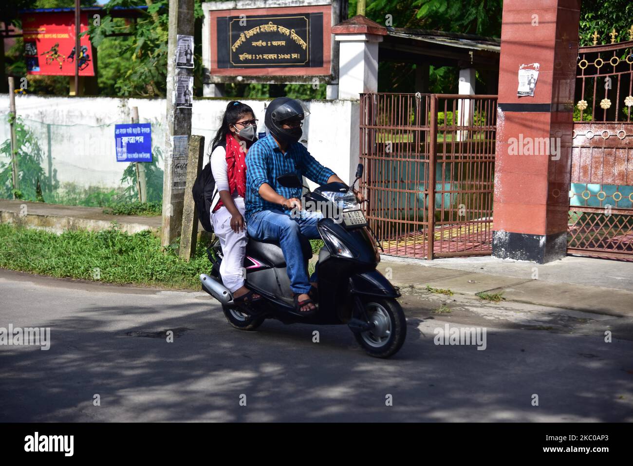 Scooty head hi-res stock photography and images - Alamy