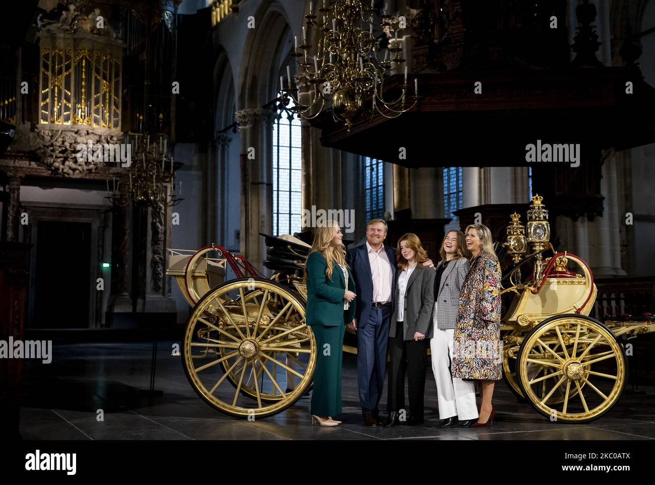 2022-11-04 14:07:10 AMSTERDAM - Princess Amalia, King Willem-Alexander ...