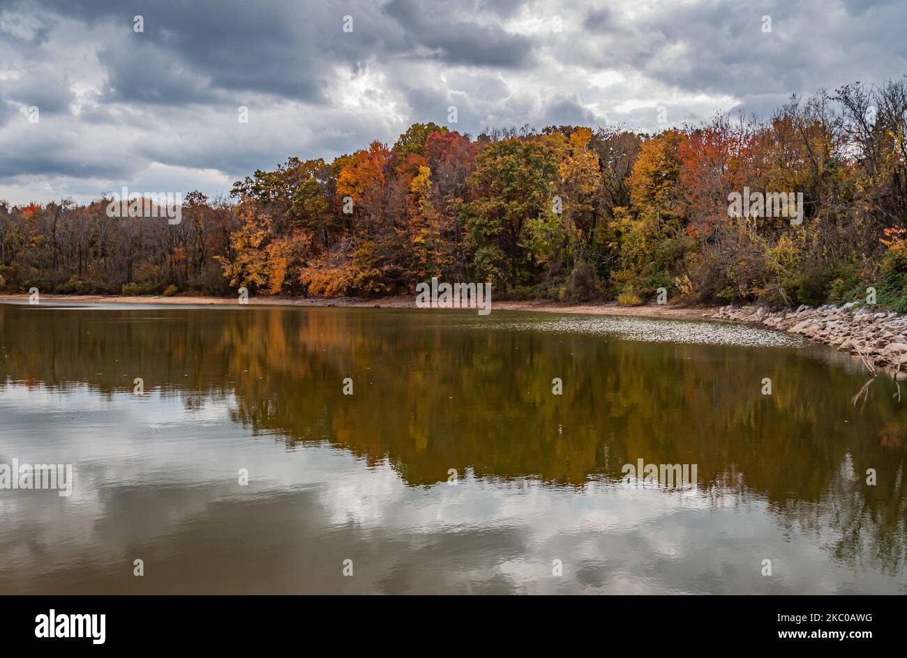 Rocky Autumn Shoreline, Lake Marburg, Pennsylvania USA, Hanover ...