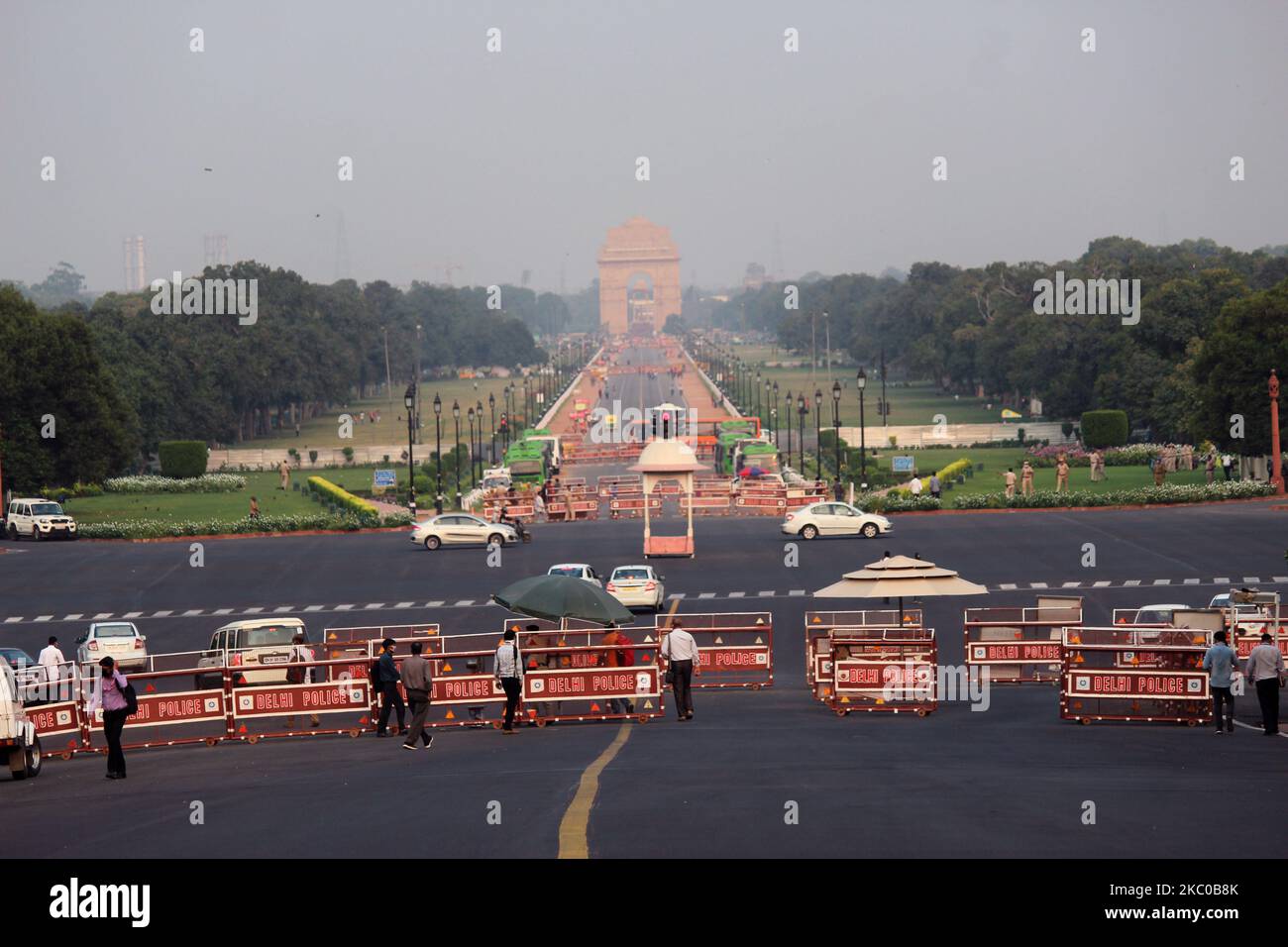A view of Rajpath as seen from Rashtrapati Bhavan with India Gate in ...