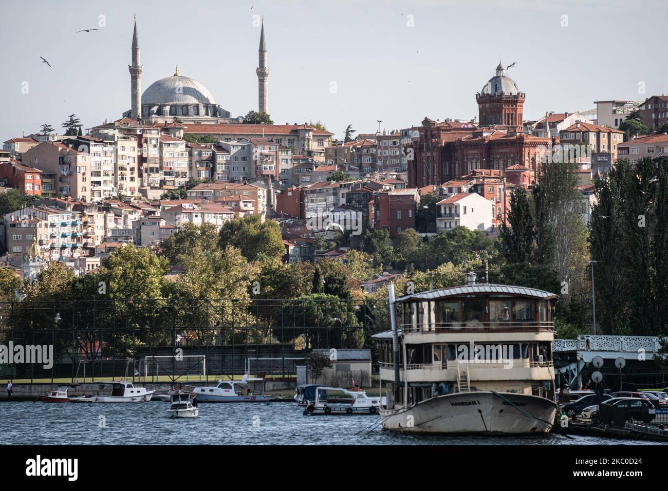 Turkish people wearing face masks went about routine activities amid ...