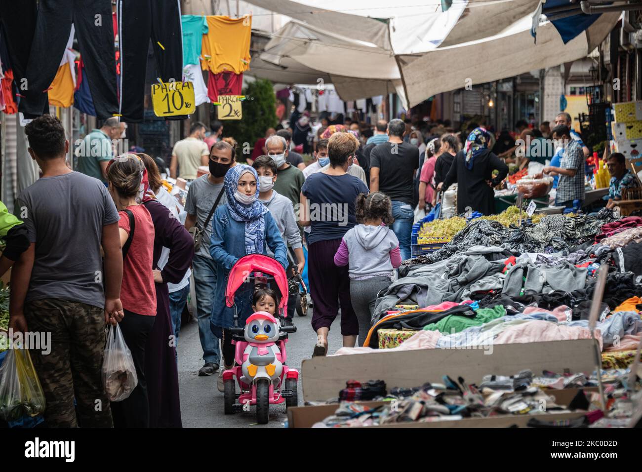 Turkish people wearing face masks went about routine activities amid ...
