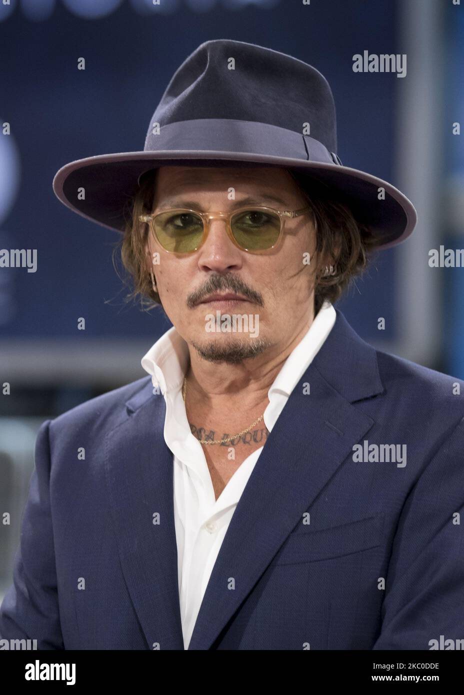 Johnny depp hat hi-res stock photography and images - Alamy