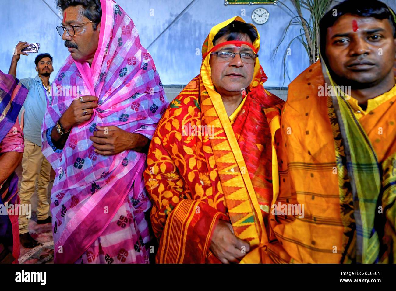 Bhadreswar, India. 03rd Nov, 2022. Hindu men seen dressed up as women ...