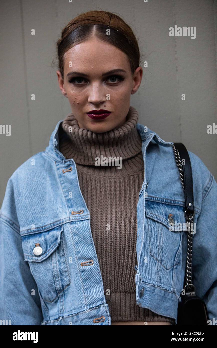 A model is seen at Dolce e Gabbana fashion show during the Milano ...