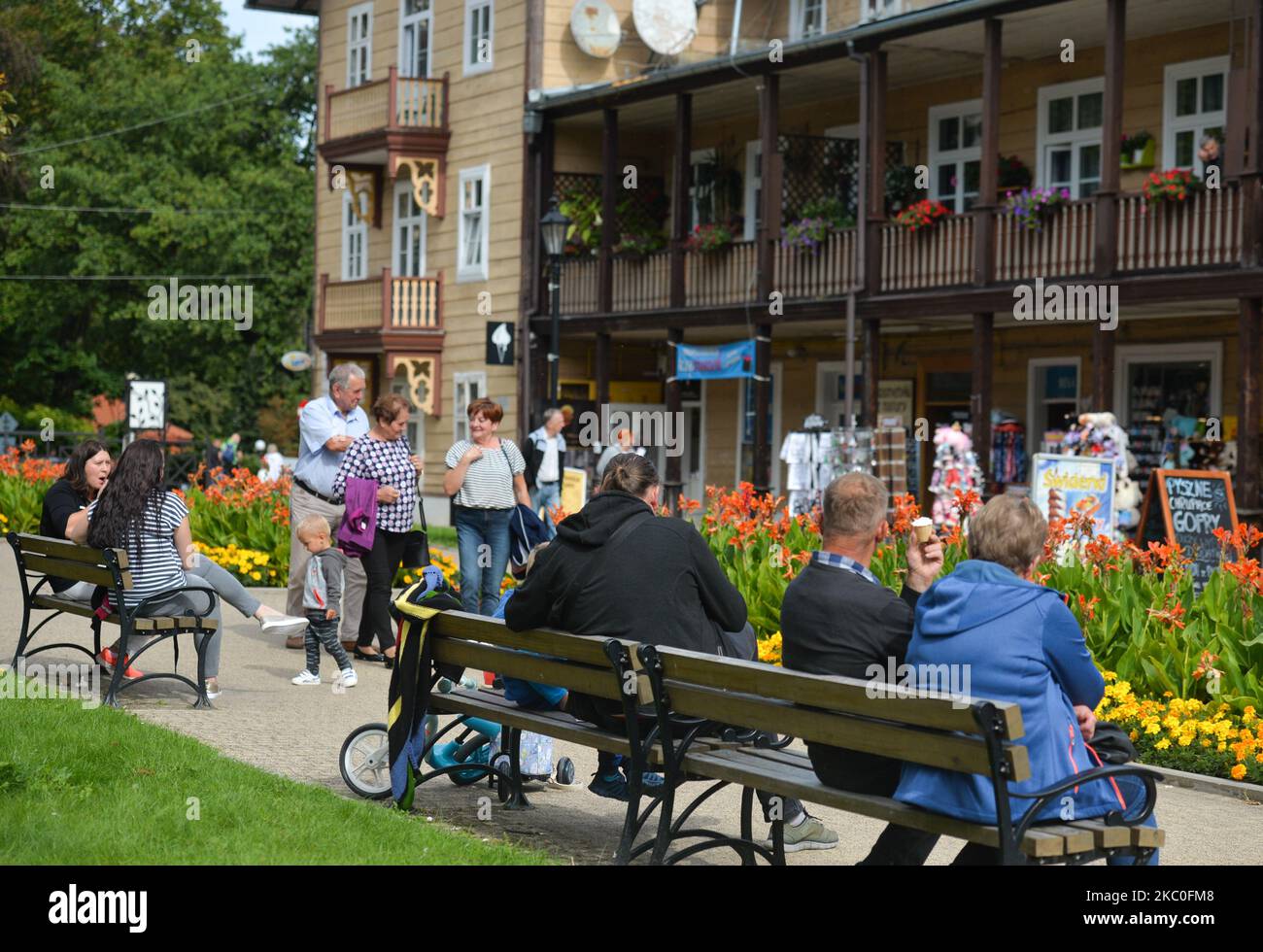 Stage scene from second hi-res stock photography and images - Alamy