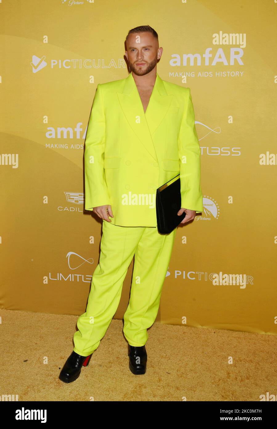WEST HOLLYWOOD, CA - NOVEMBER 03: August Getty attends 2022 amfAR Gala ...