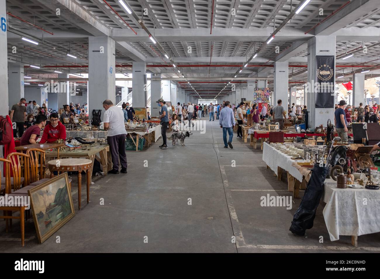 Largest antiques bazaar of istanbul hi-res stock photography and images ...