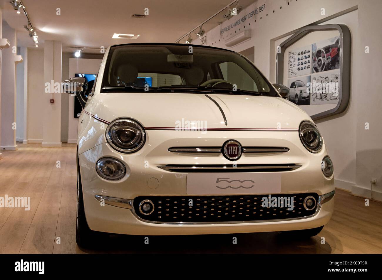 Fiat 500 new showroom hi-res stock photography and images - Alamy