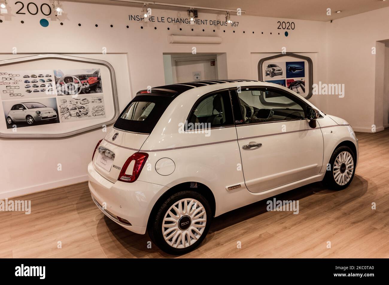Fiat 500 new showroom hi-res stock photography and images - Alamy
