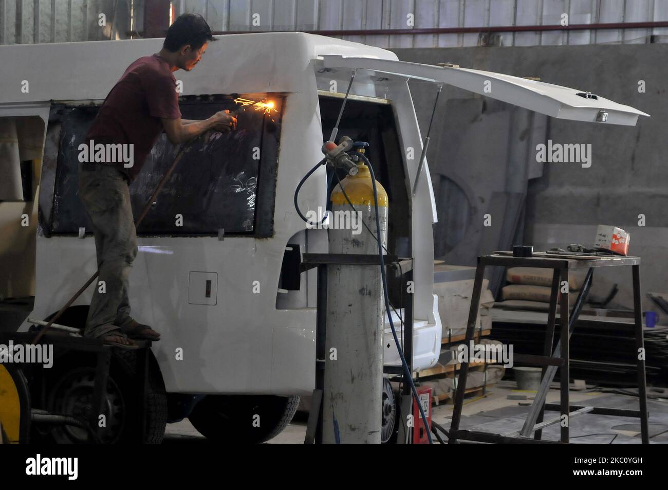 Ambulance assembly workshop hi-res stock photography and images - Alamy