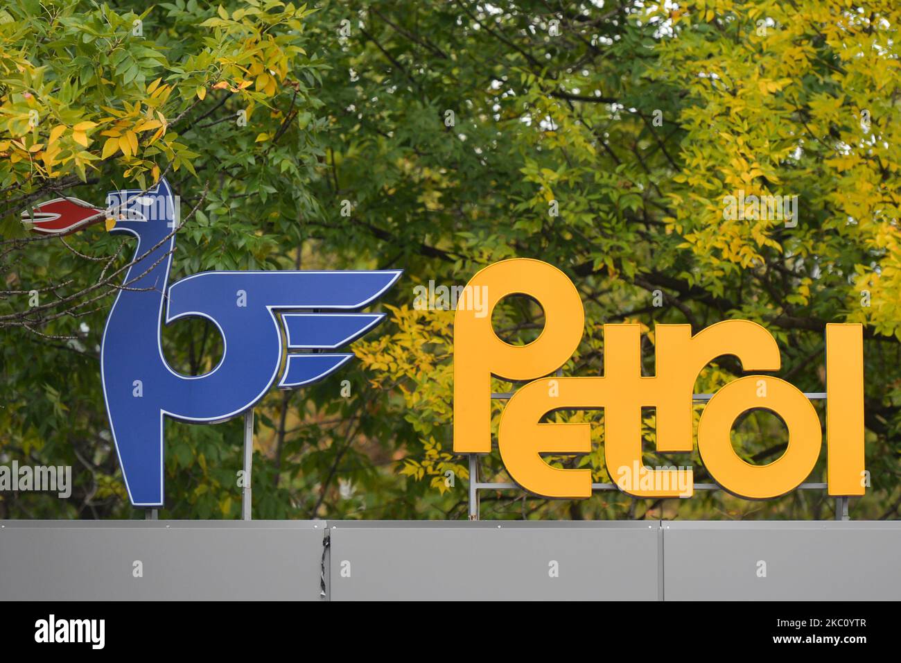 Oil company ad 2020 hi-res stock photography and images - Alamy