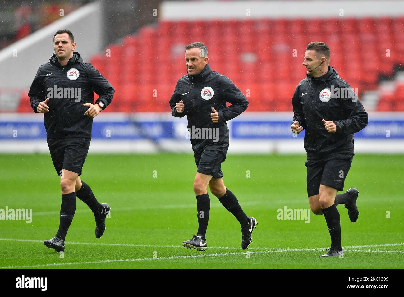 Match officials warms up ahead of kick-off during the Sky Bet ...