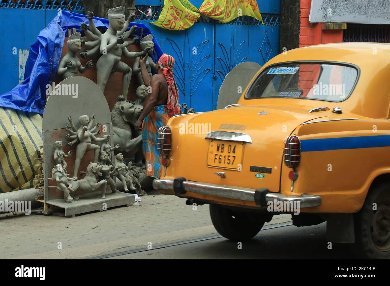 Car puja india hi-res stock photography and images - Alamy