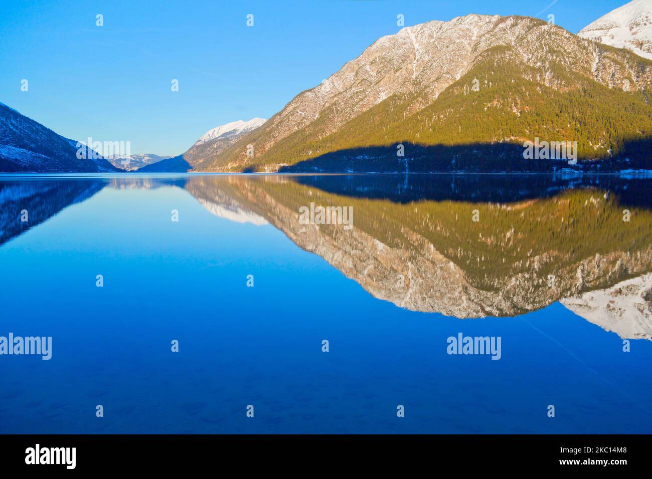 Achensee Lake in winter, Pertisau and the Karwendel mountains in the ...