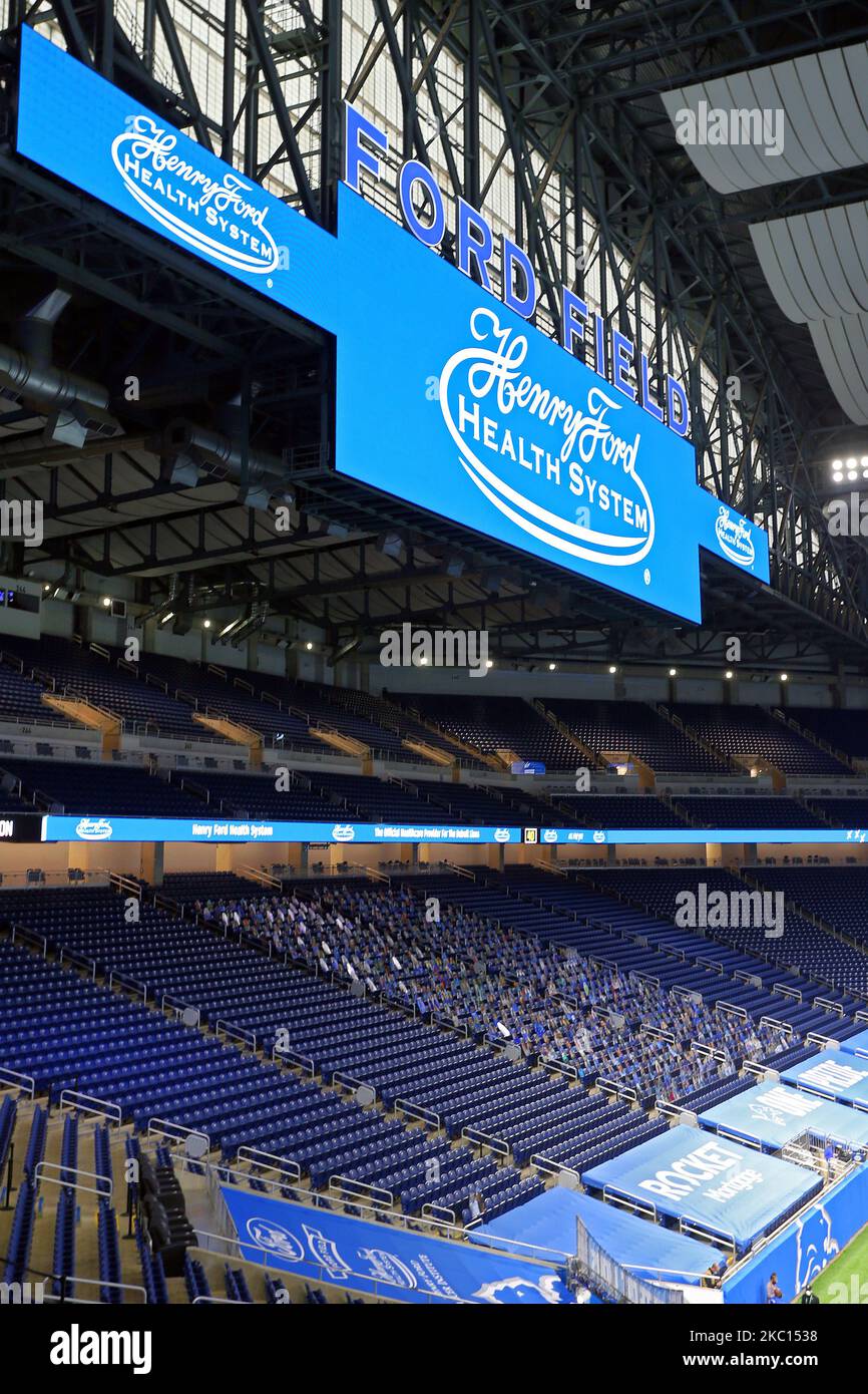 Cardboard cutouts fans hi-res stock photography and images - Alamy