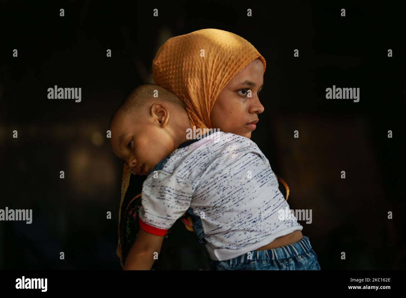 Stranded female bangladeshi migrant worker hi-res stock photography and ...