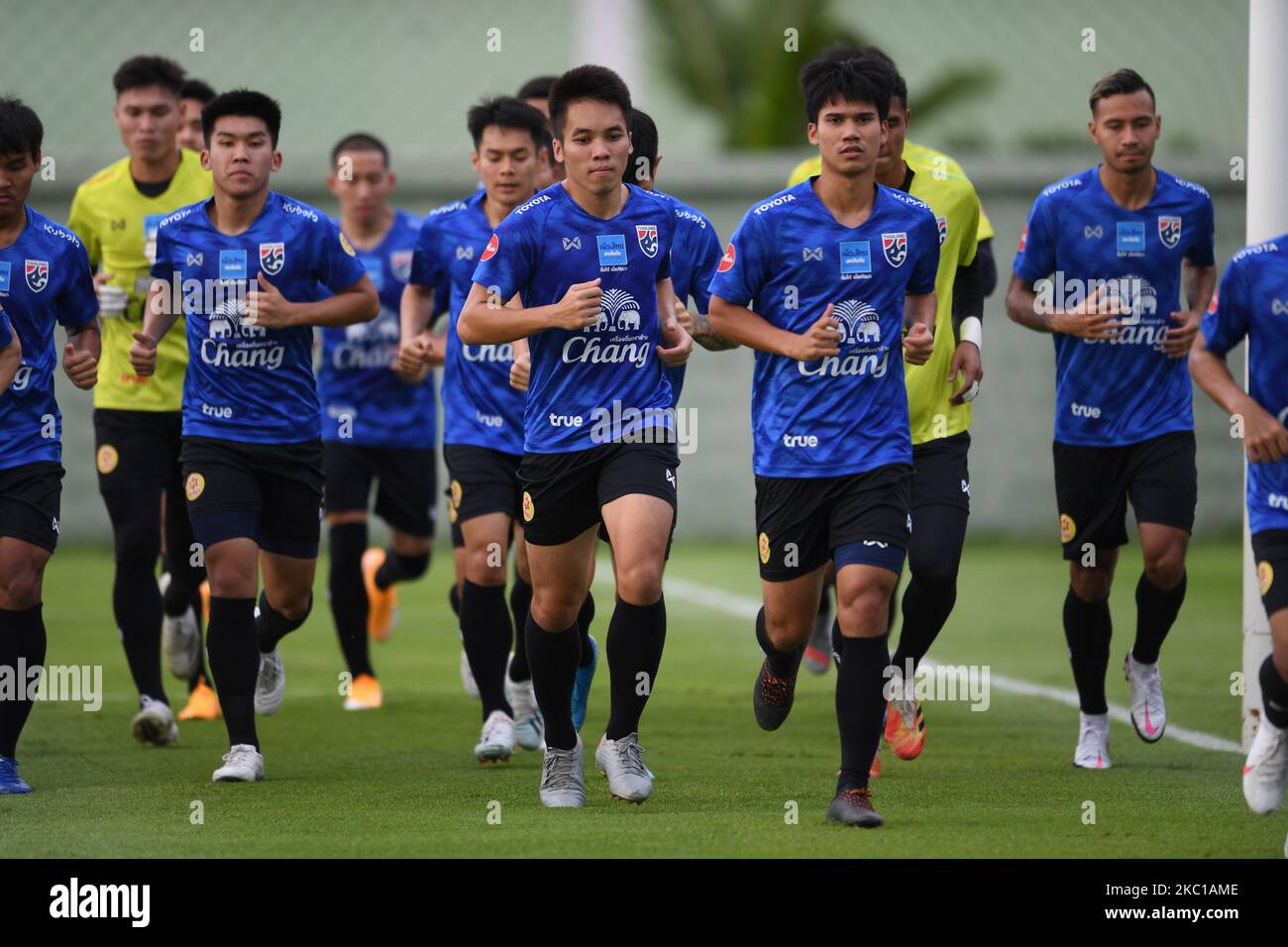 Thailand national football players hi-res stock photography and images ...