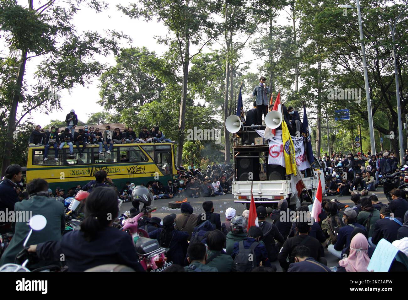 Environment protest asia crowd hi-res stock photography and images - Alamy