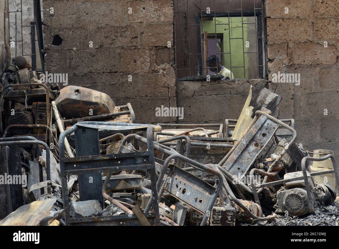 Best roof cooking gas station hi-res stock photography and images - Alamy