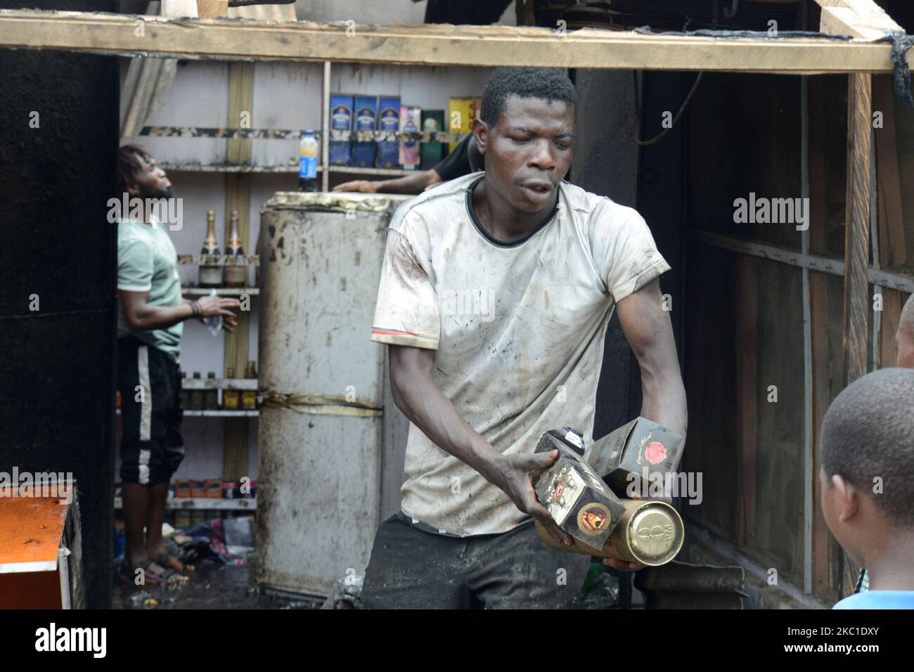 Best roof cooking gas station hi-res stock photography and images - Alamy