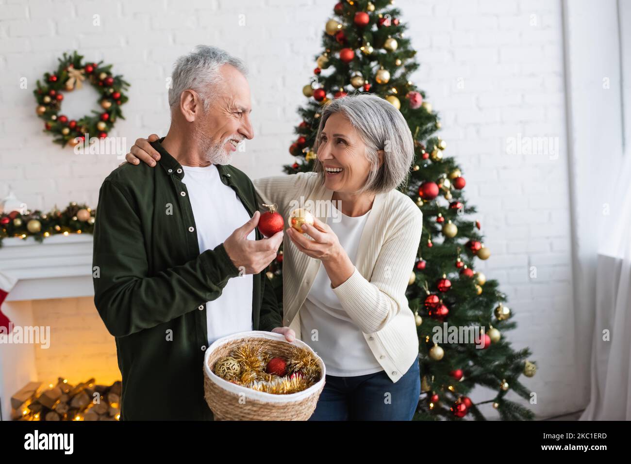 Middle aged tree hi-res stock photography and images - Alamy