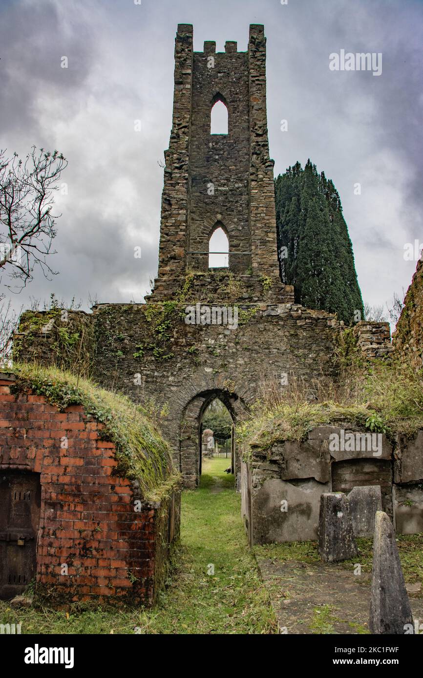 St Mary's Old Churchyard & Tower, Innishannon, Co Cork Stock Photo - Alamy