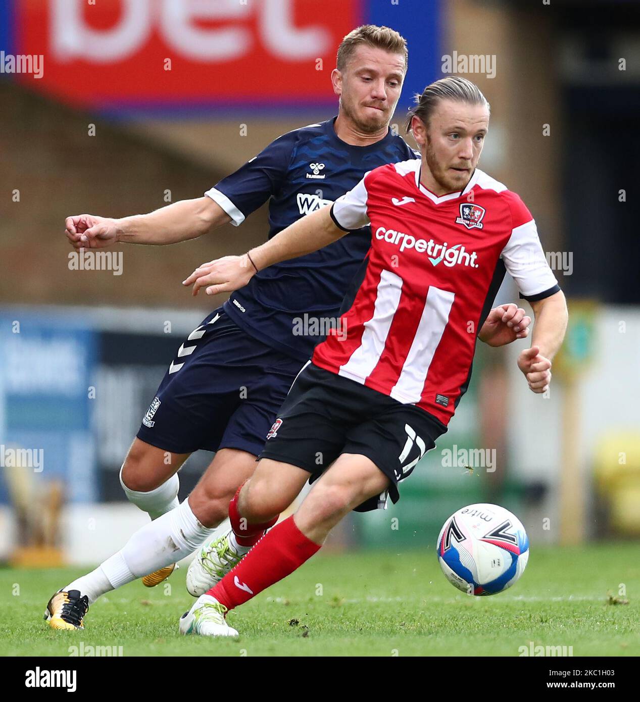 Jason demetriou of southend united battling hi-res stock photography ...