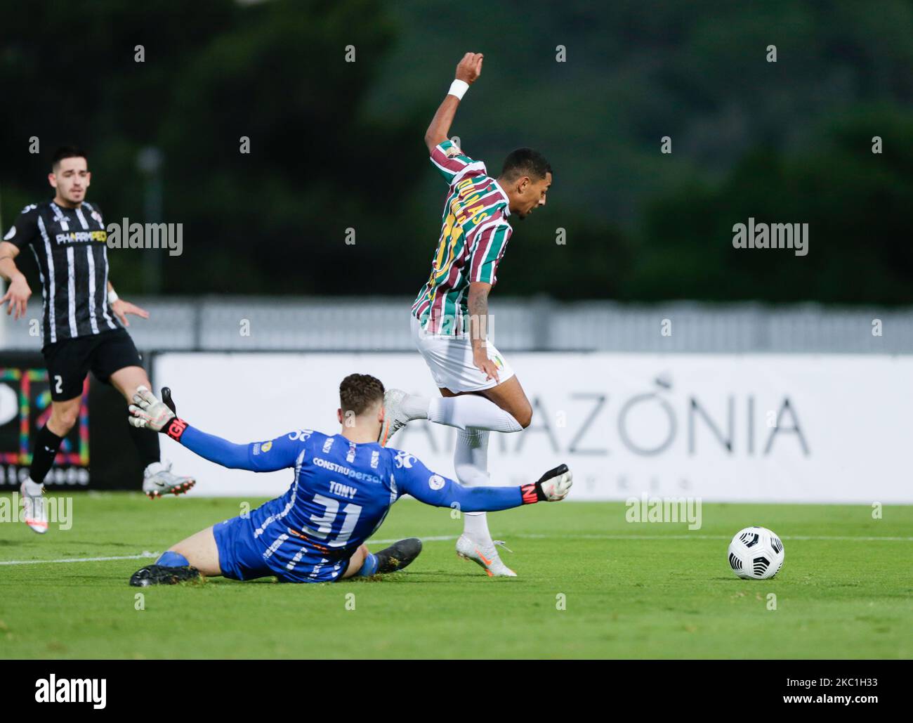Paollo Madeira of Estrela Amadora SAD in action during the Portuguese ...