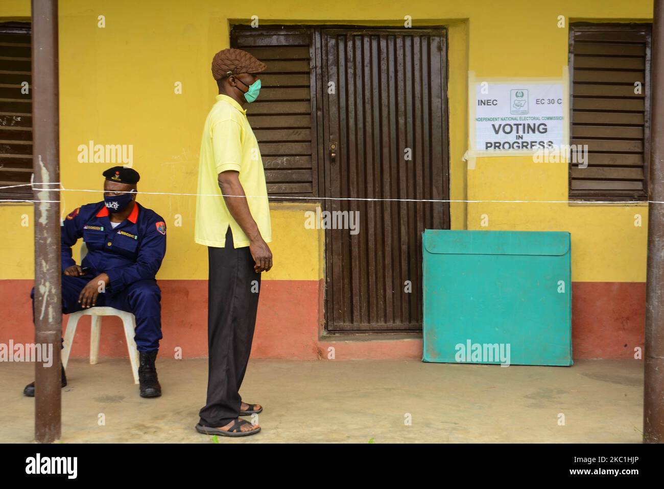 Polling unit hi-res stock photography and images - Alamy