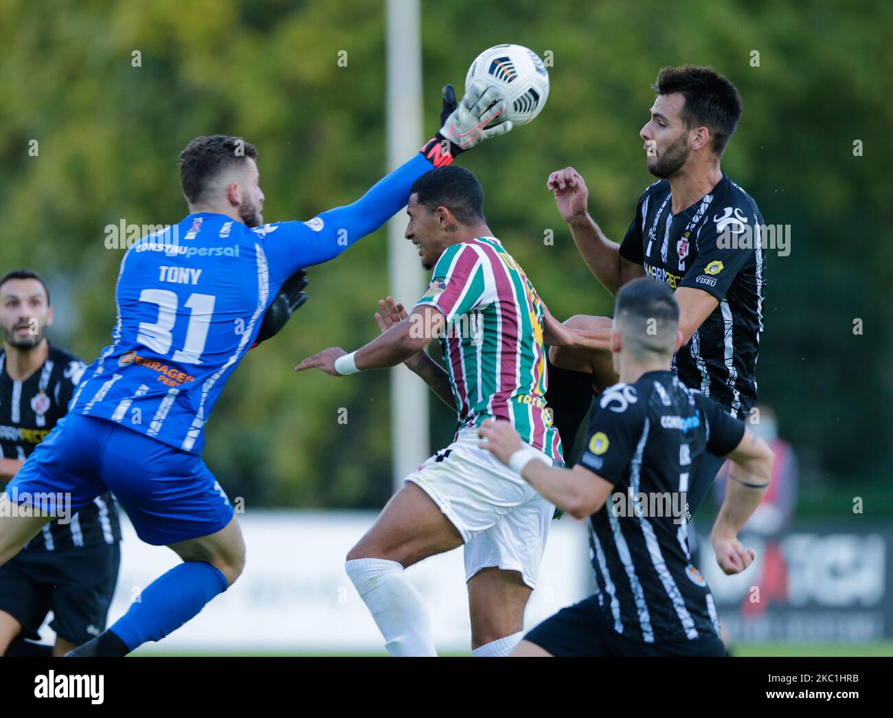 Paollo Madeira of Estrela Amadora SAD in action during the Portuguese ...
