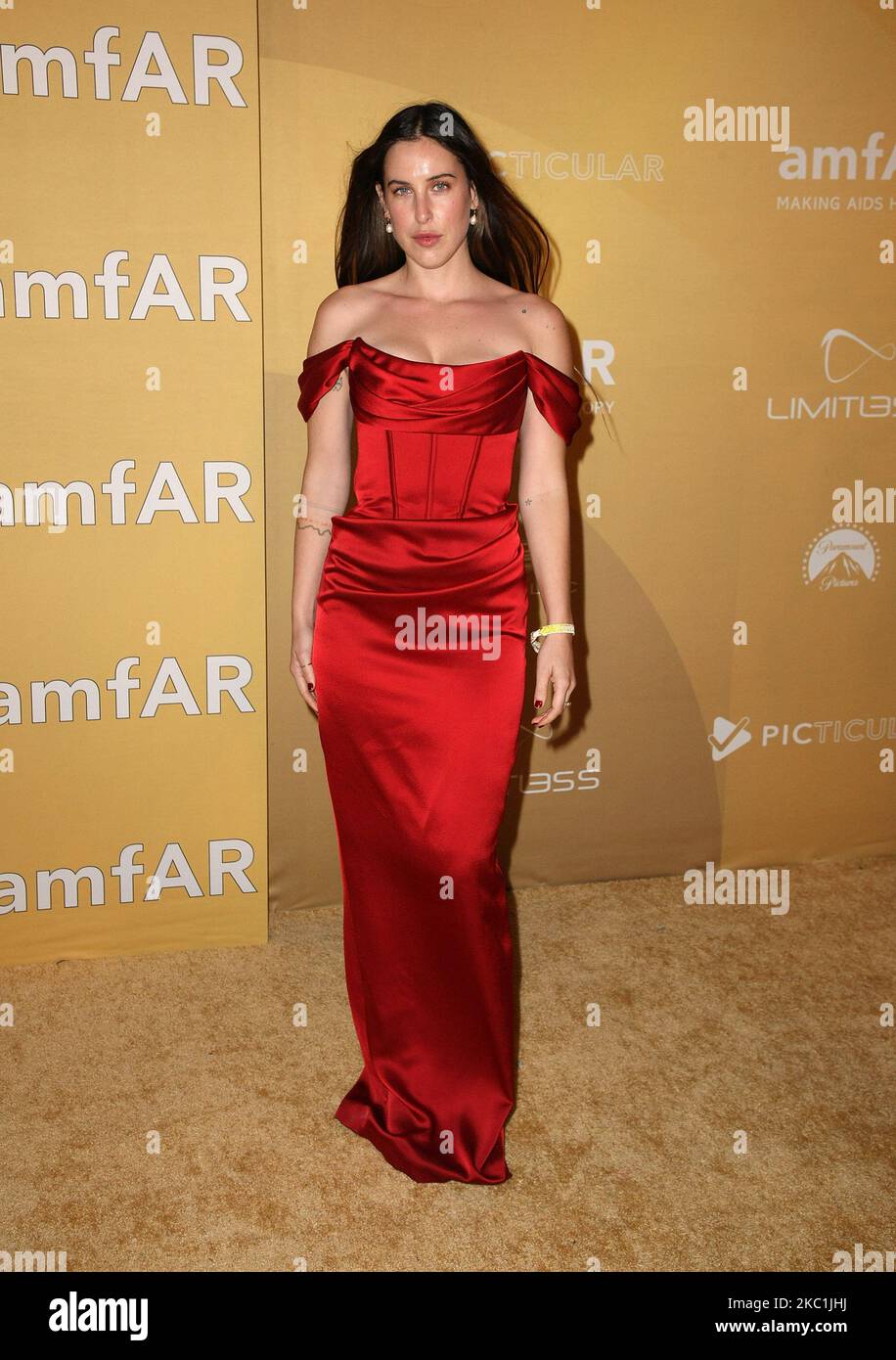 Scout Willis attends the 2022 amfAR Gala Los Angeles at Pacific Design ...