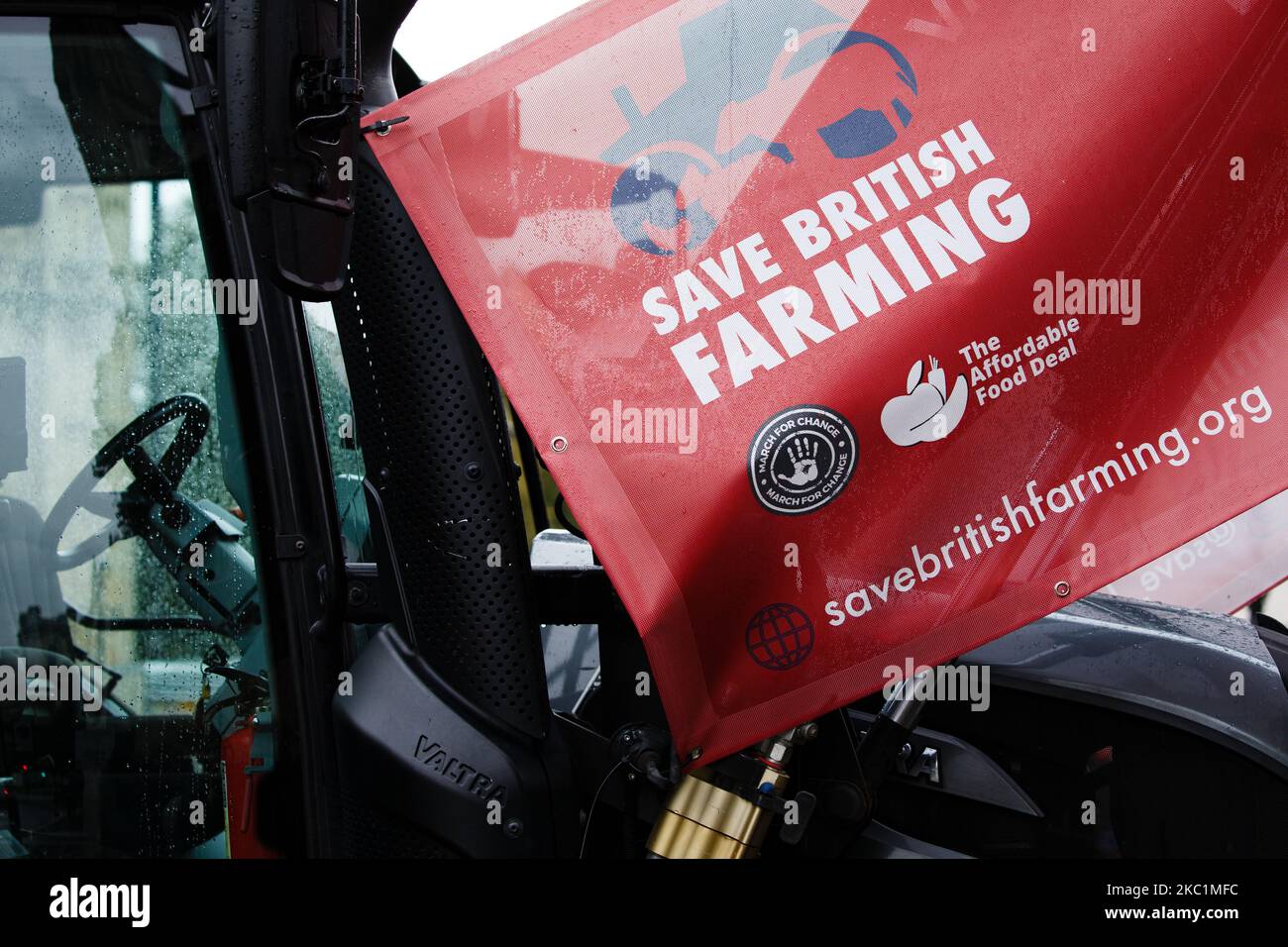 Cliff imports hi-res stock photography and images - Alamy