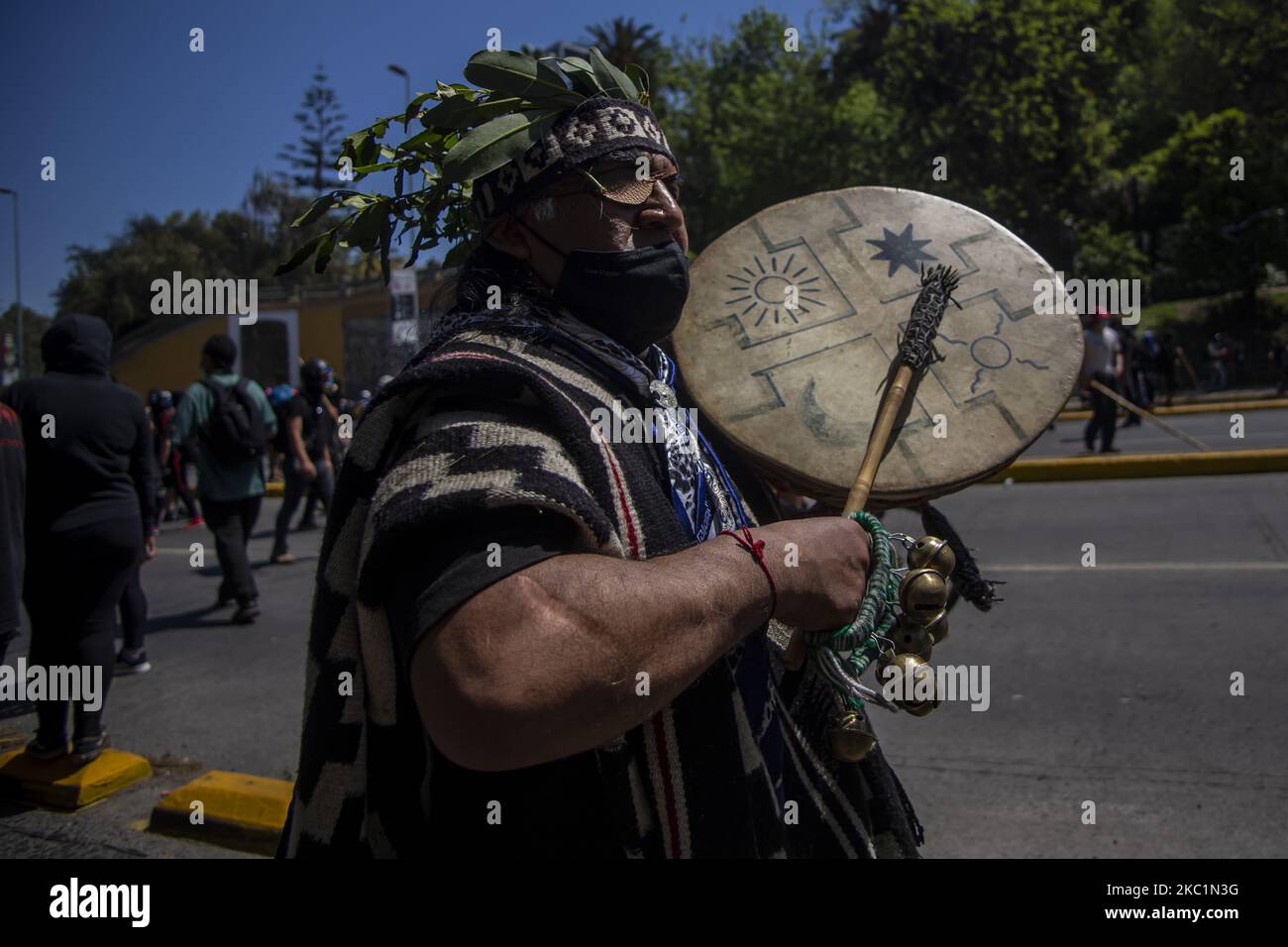 Percussion instrument kultrun hi-res stock photography and images - Alamy