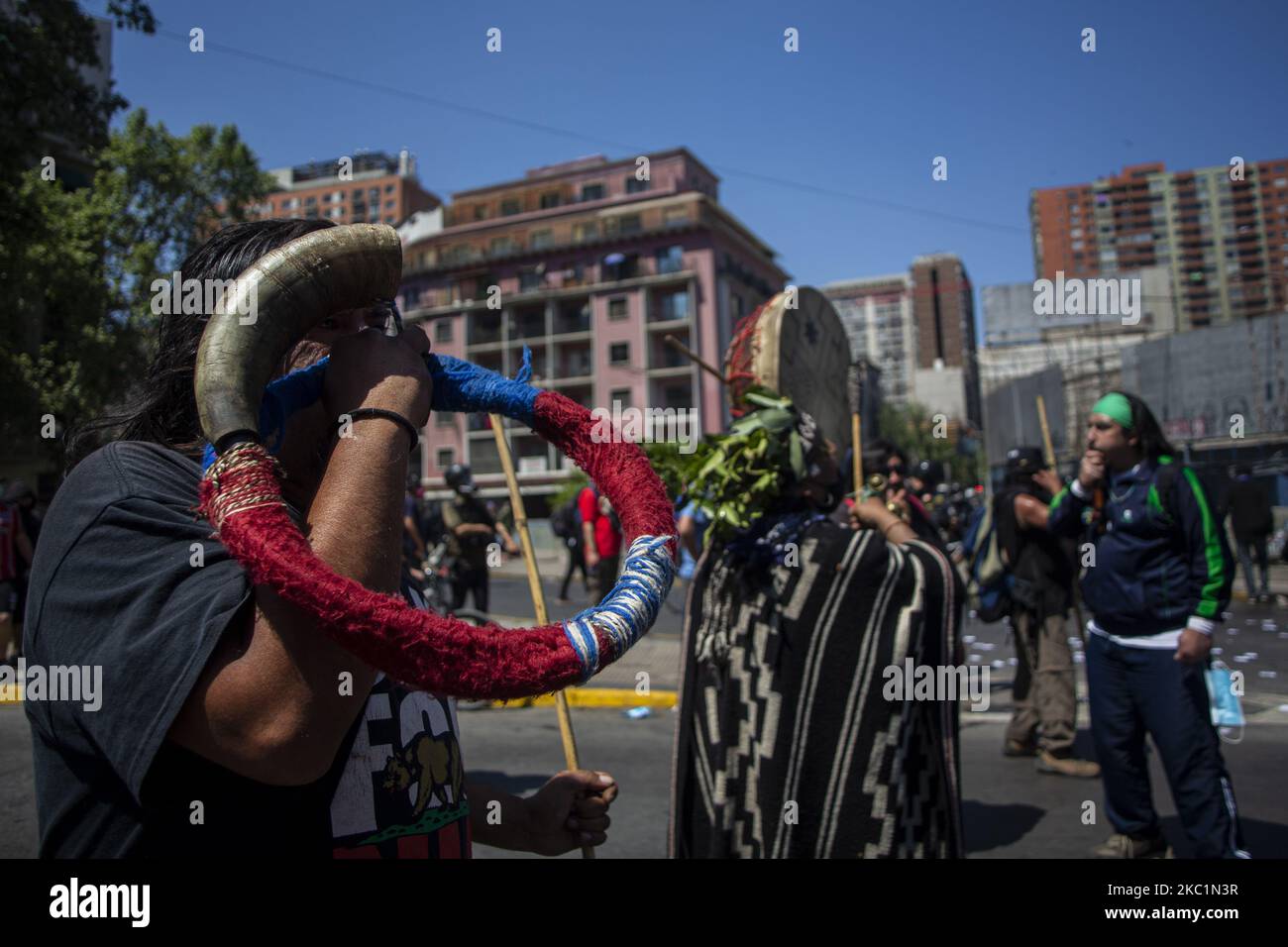 Ancestral nation people los mapuche hi-res stock photography and images ...