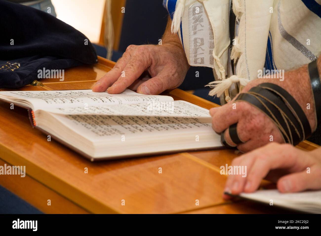 Religious jewish man in phylacteries hi-res stock photography and ...