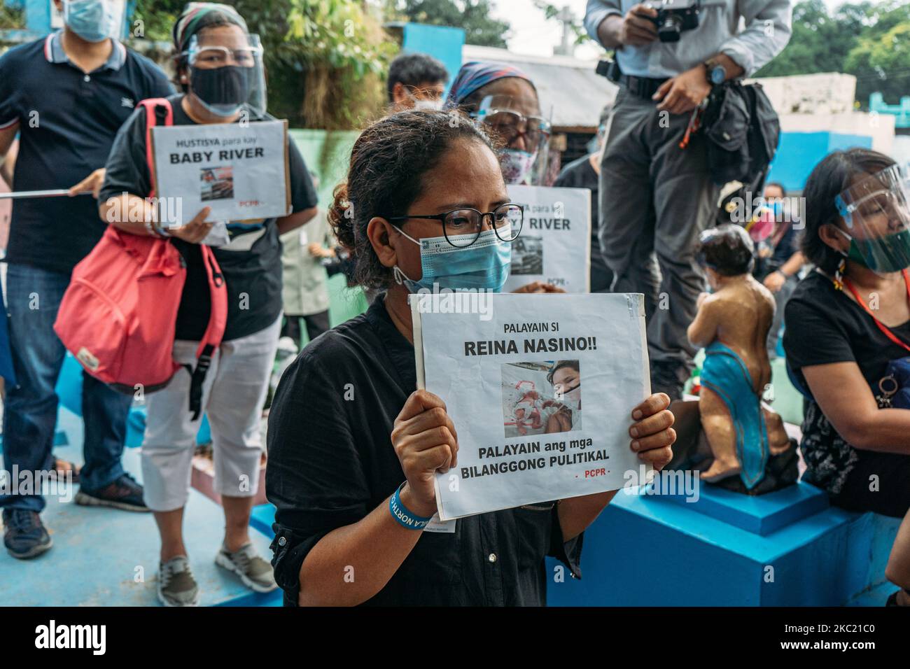Friends of filipino activist reina mae nasino hi-res stock photography ...