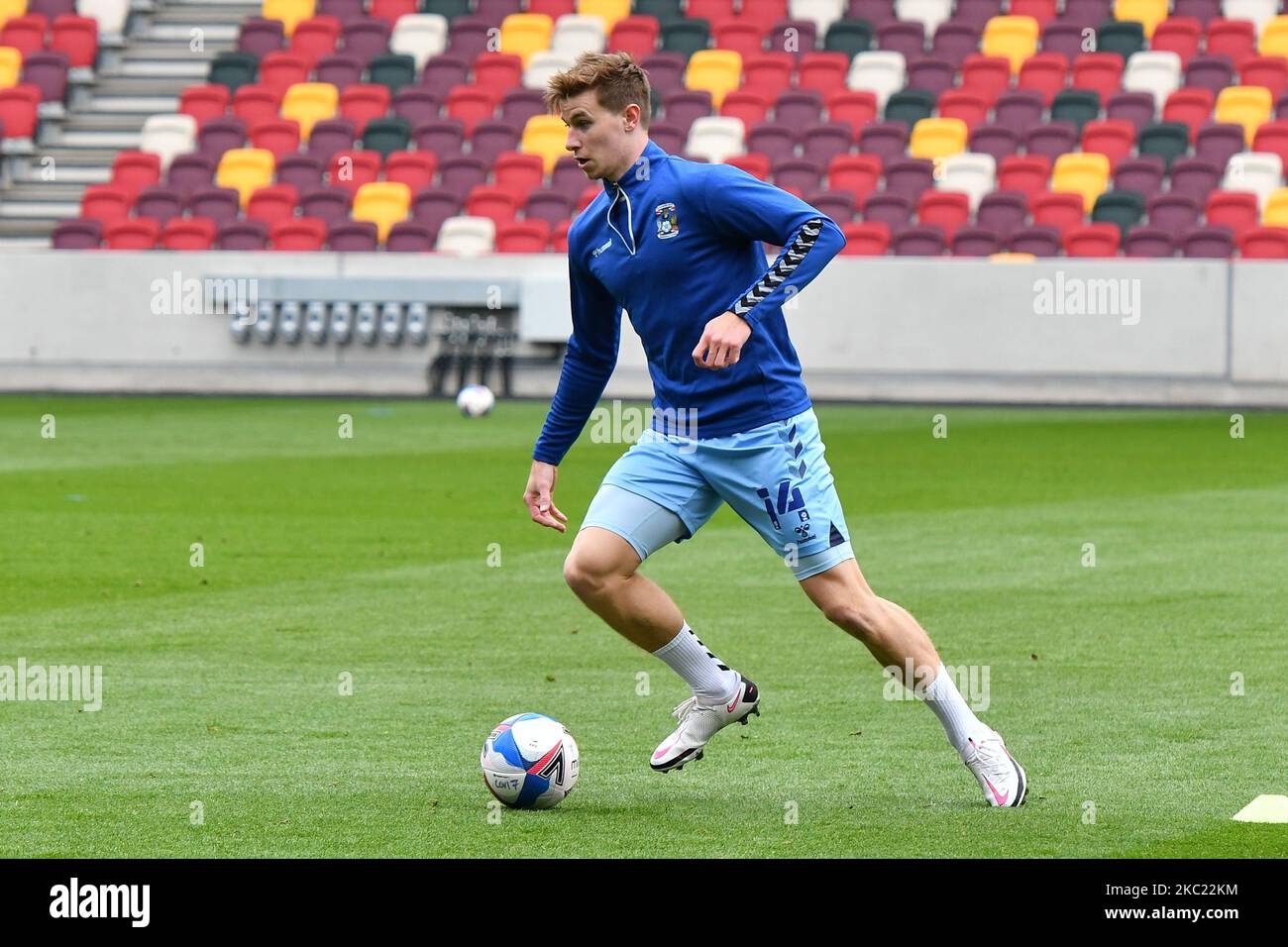 Ben Sheaf during the Sky Bet Championship match between Brentford and ...