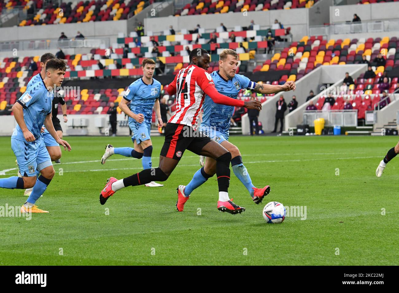 Josh Dasilva, Kyle McFadzean during the Sky Bet Championship match ...
