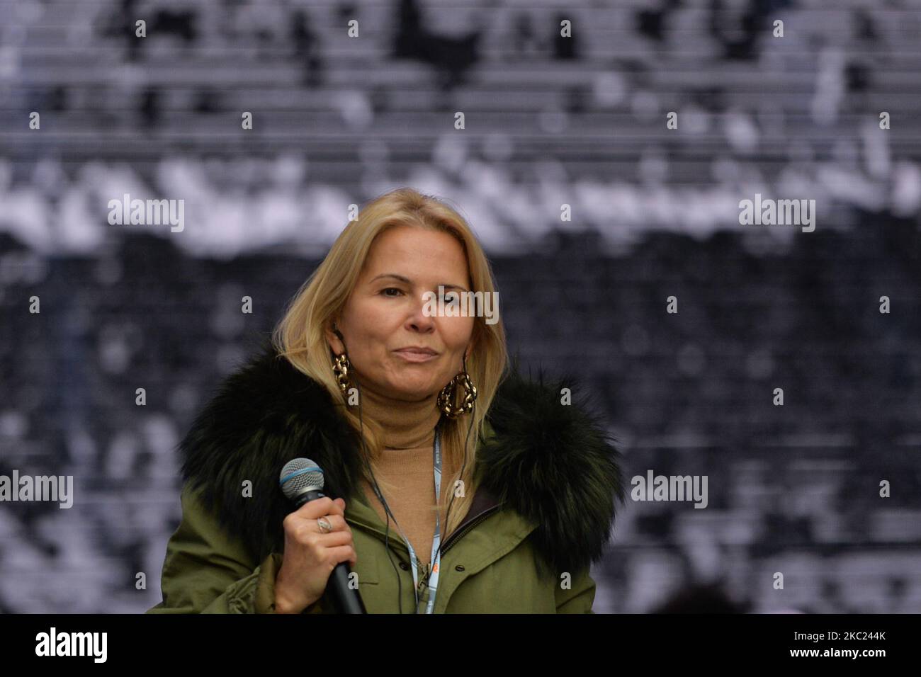 Ann iversary hi-res stock photography and images - Alamy