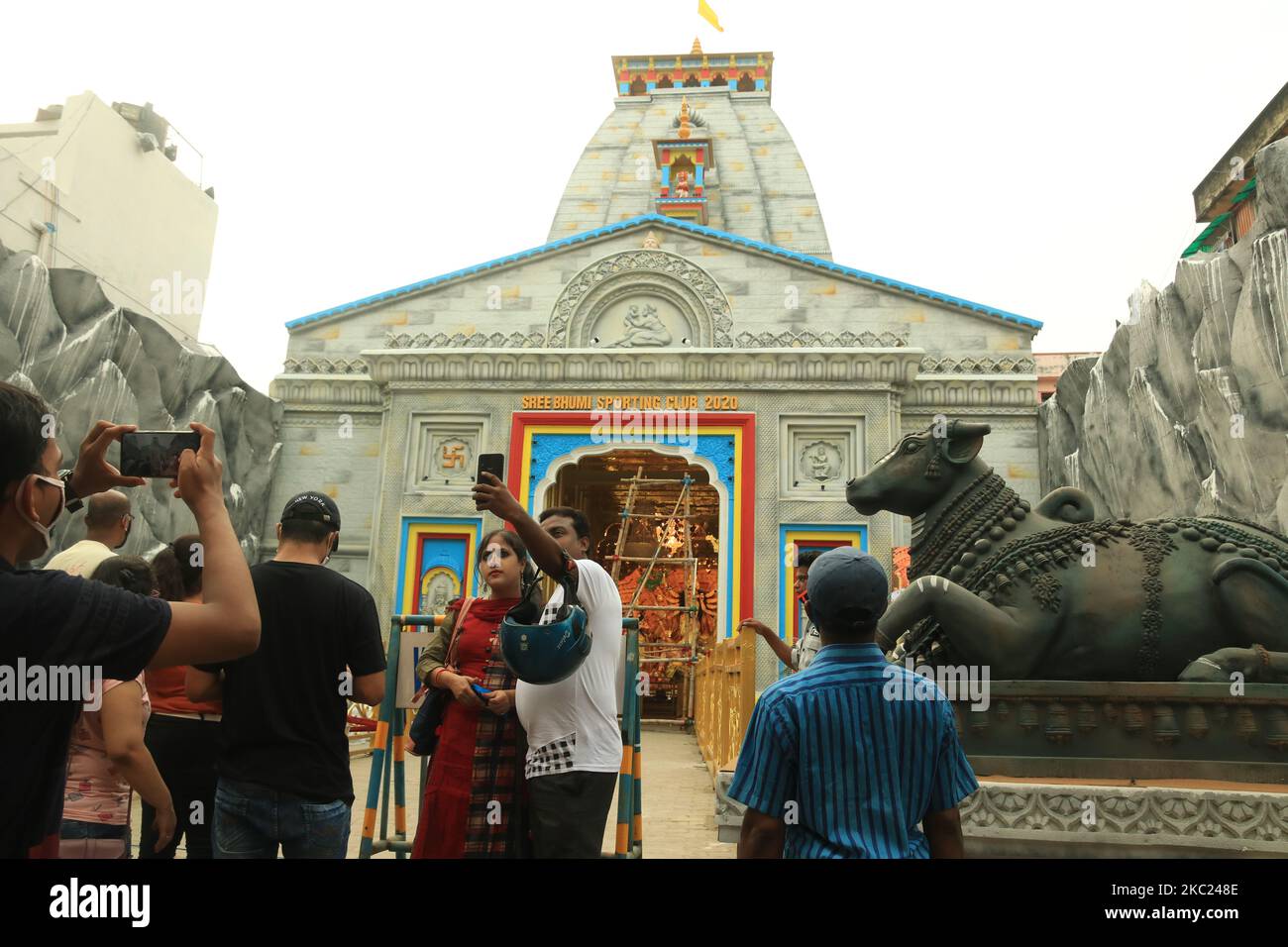 Shribhumi sporting club durga puja hi-res stock photography and images ...