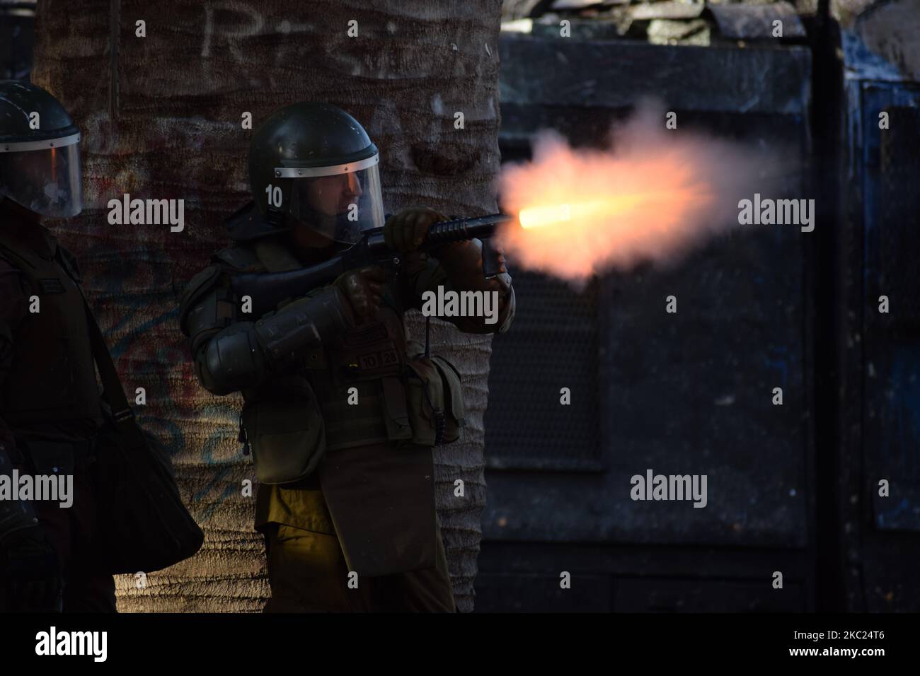 Excessive use of force hi-res stock photography and images - Alamy