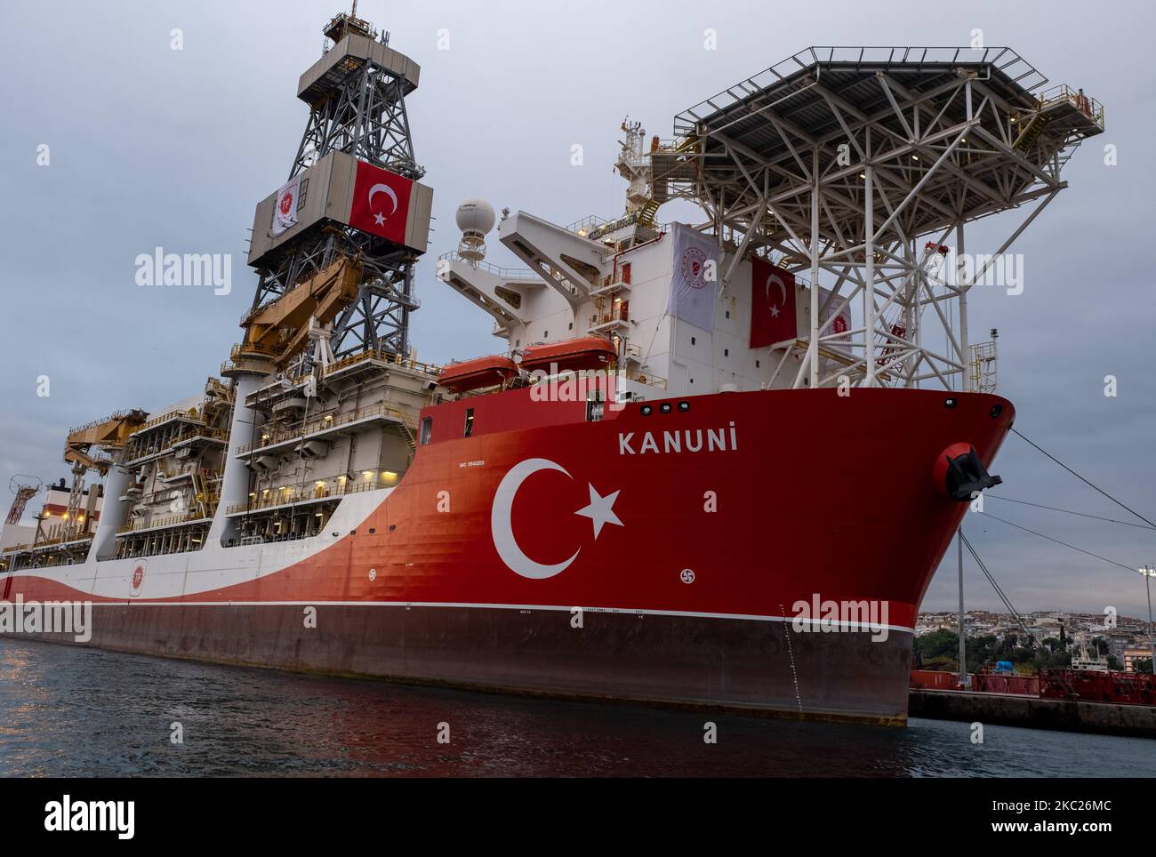 Turkeys natural gas drilling vessel caller hi-res stock photography and ...