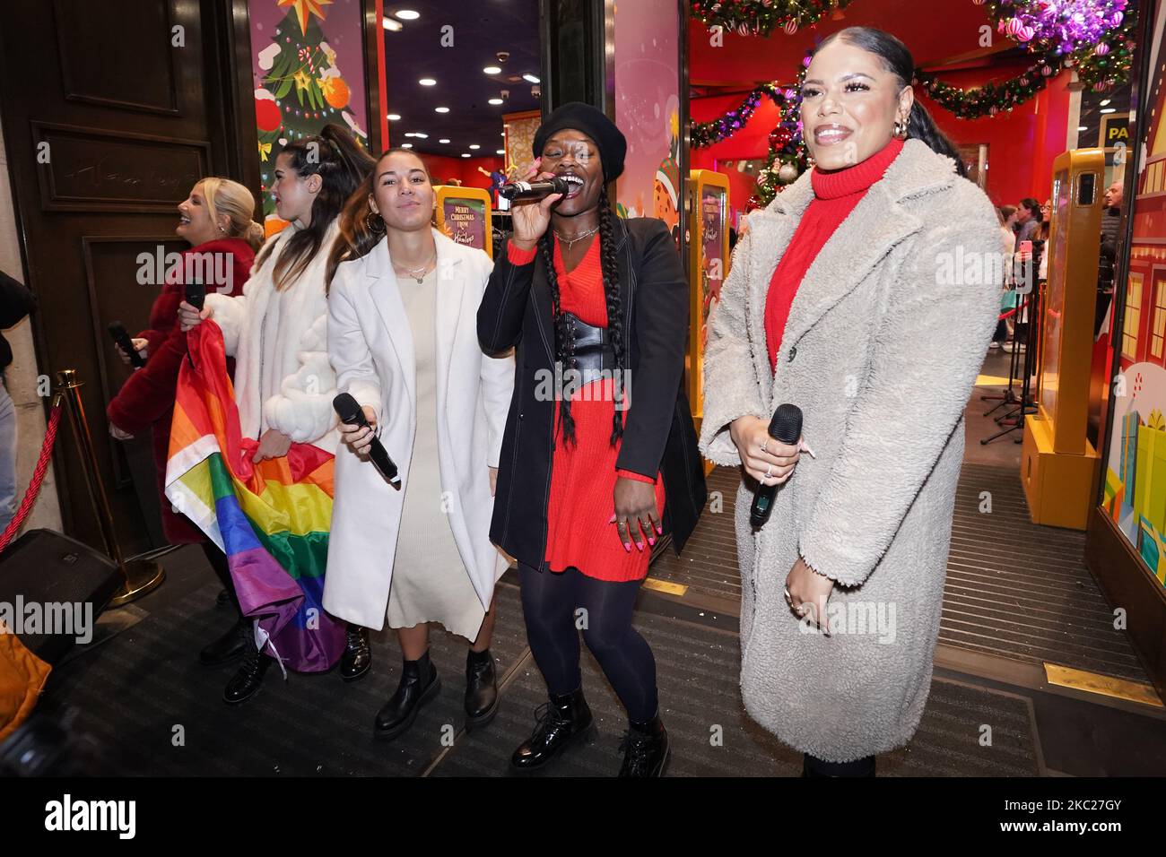 SVN performing during the unveiling of Hamleys Christmas windows in ...