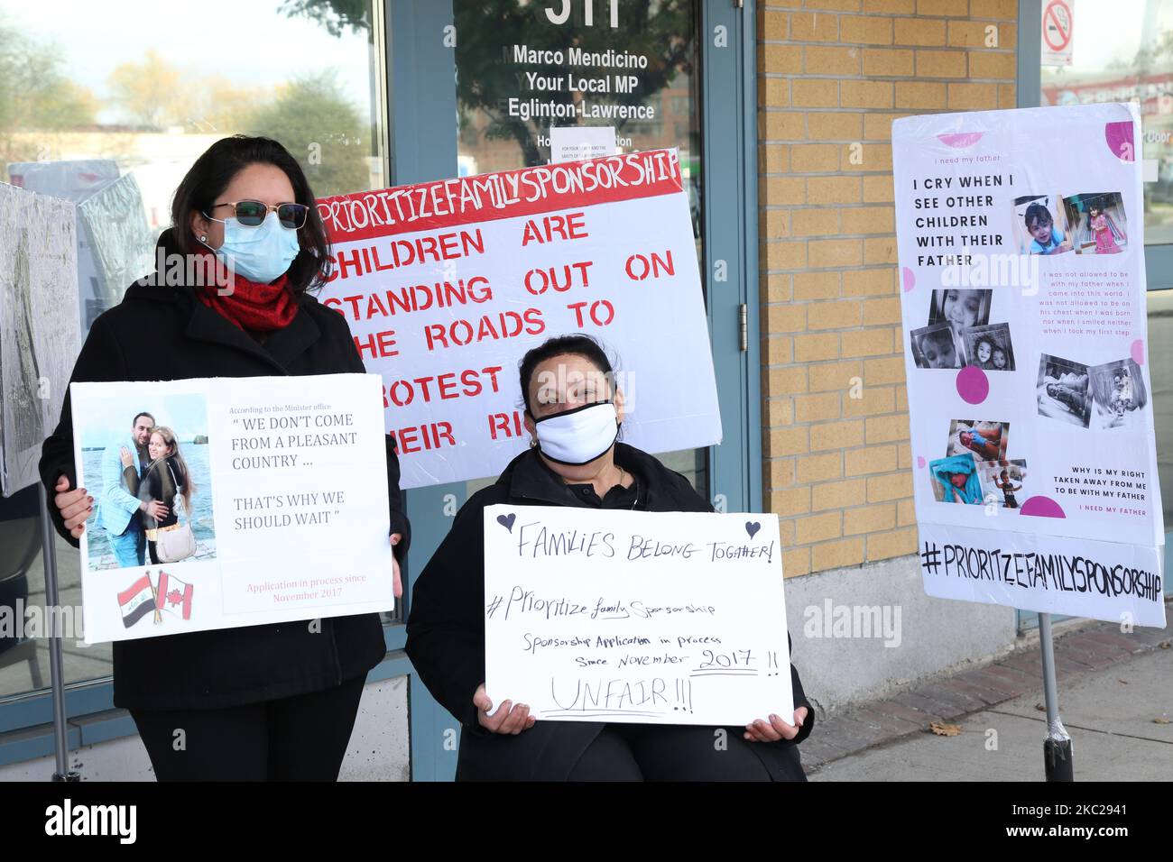 Family reunification certificates hi-res stock photography and images ...