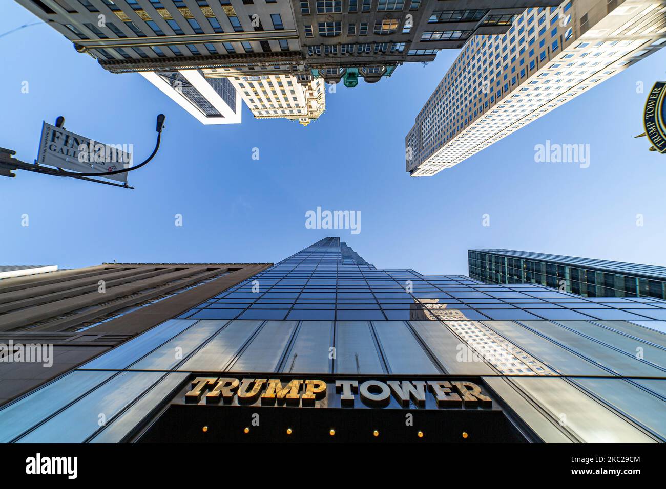 Wide angle view of the main entrance with the incription "Trump Tower ...