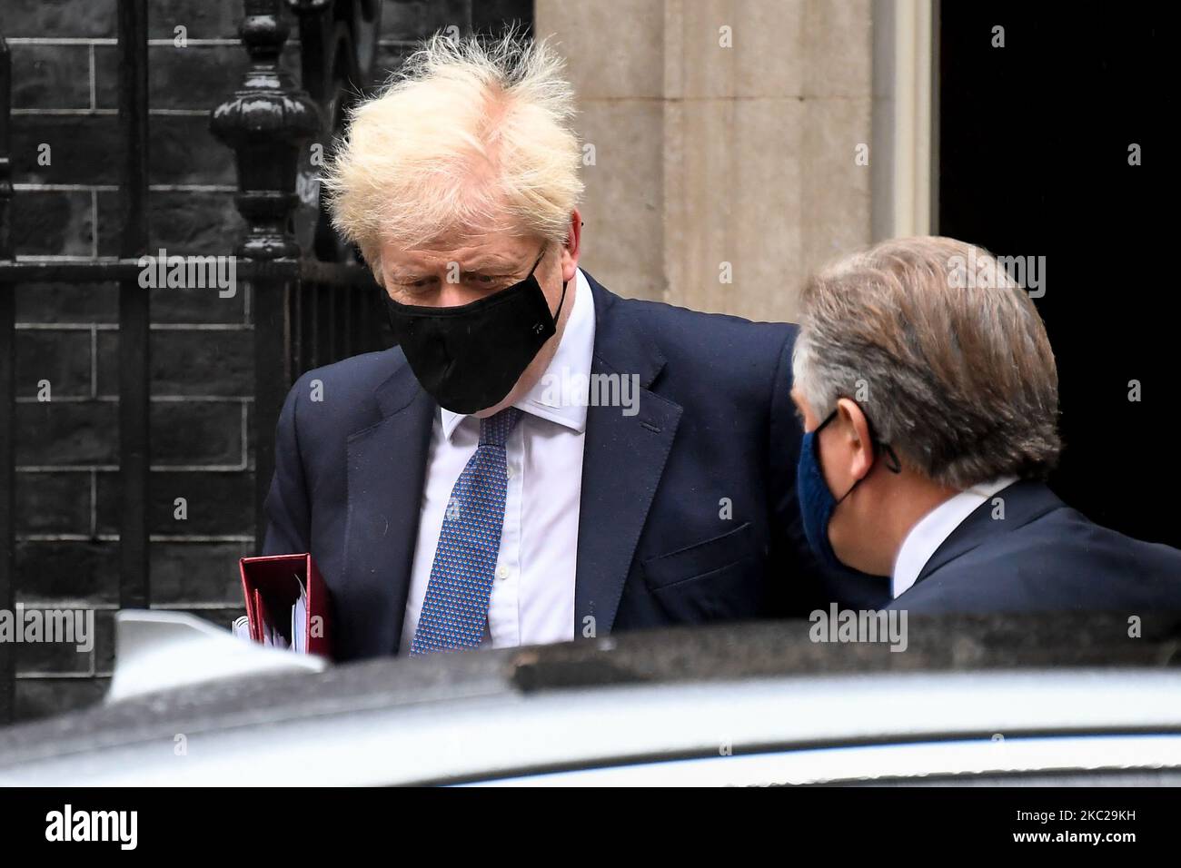 Boris johnson suit hi-res stock photography and images - Alamy