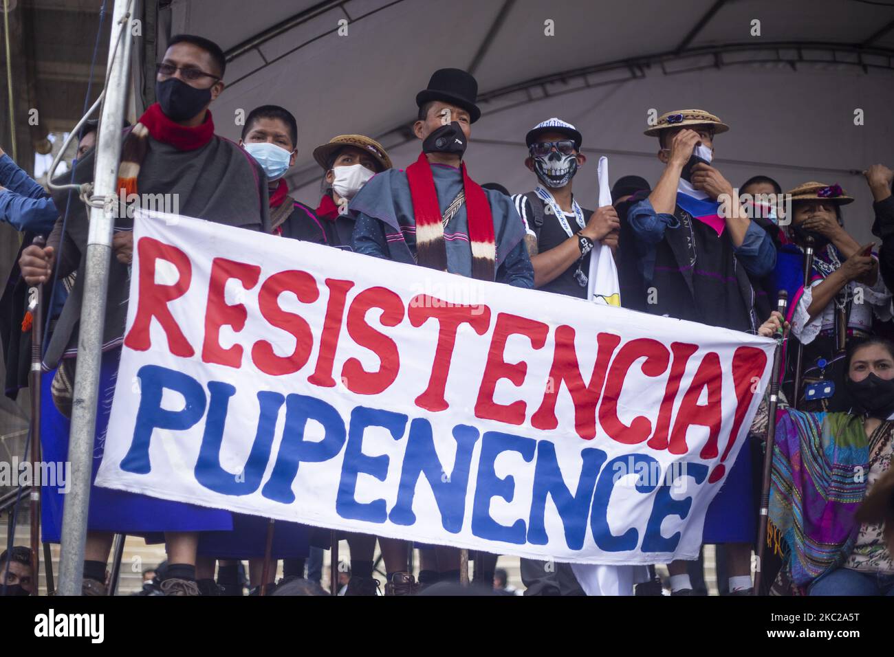 The Misak people present in the protest against the national government ...