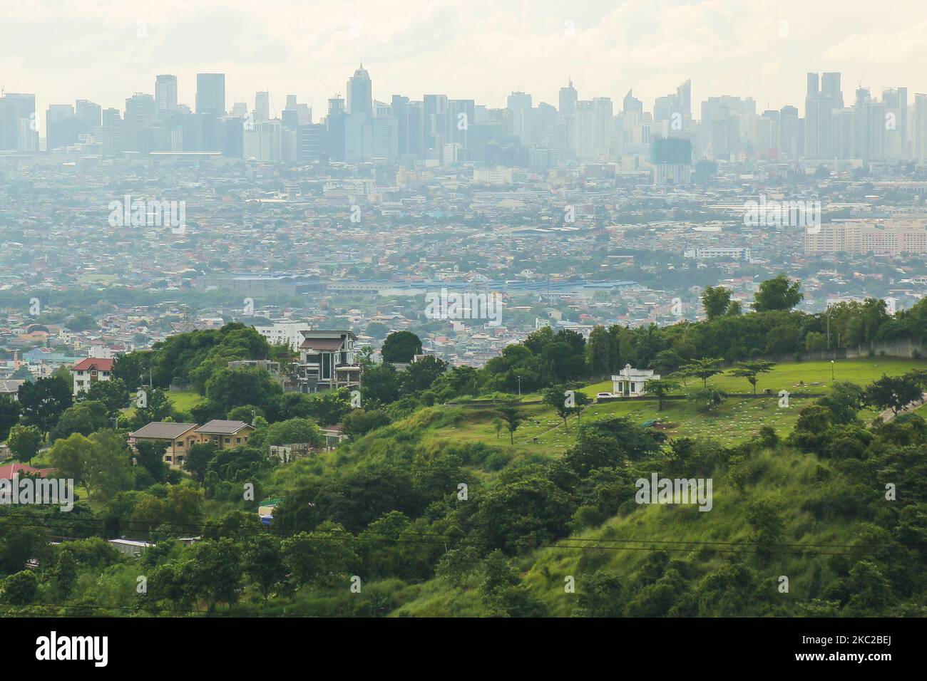 Air pollution in Metro Manila's Skyline is visible at the top of ...